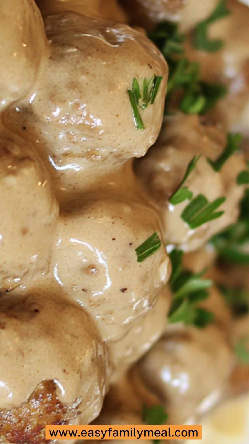 Slow Cooker Swedish Meatballs Recipe - Easy Family Meal